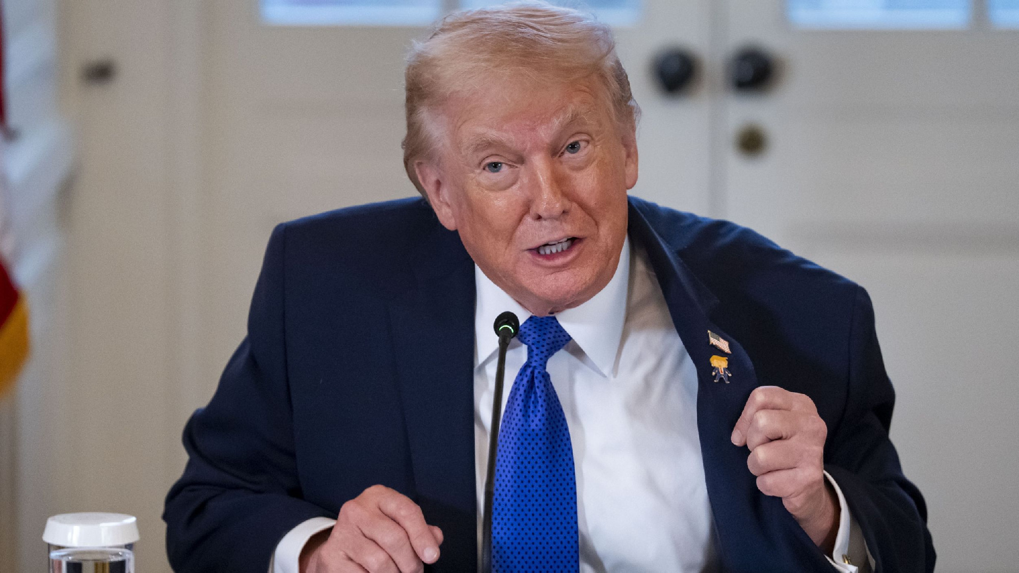 Orbán Viktor: mindegy, mit olvasnak a budai úrigyerekek a tankönyvekben ...